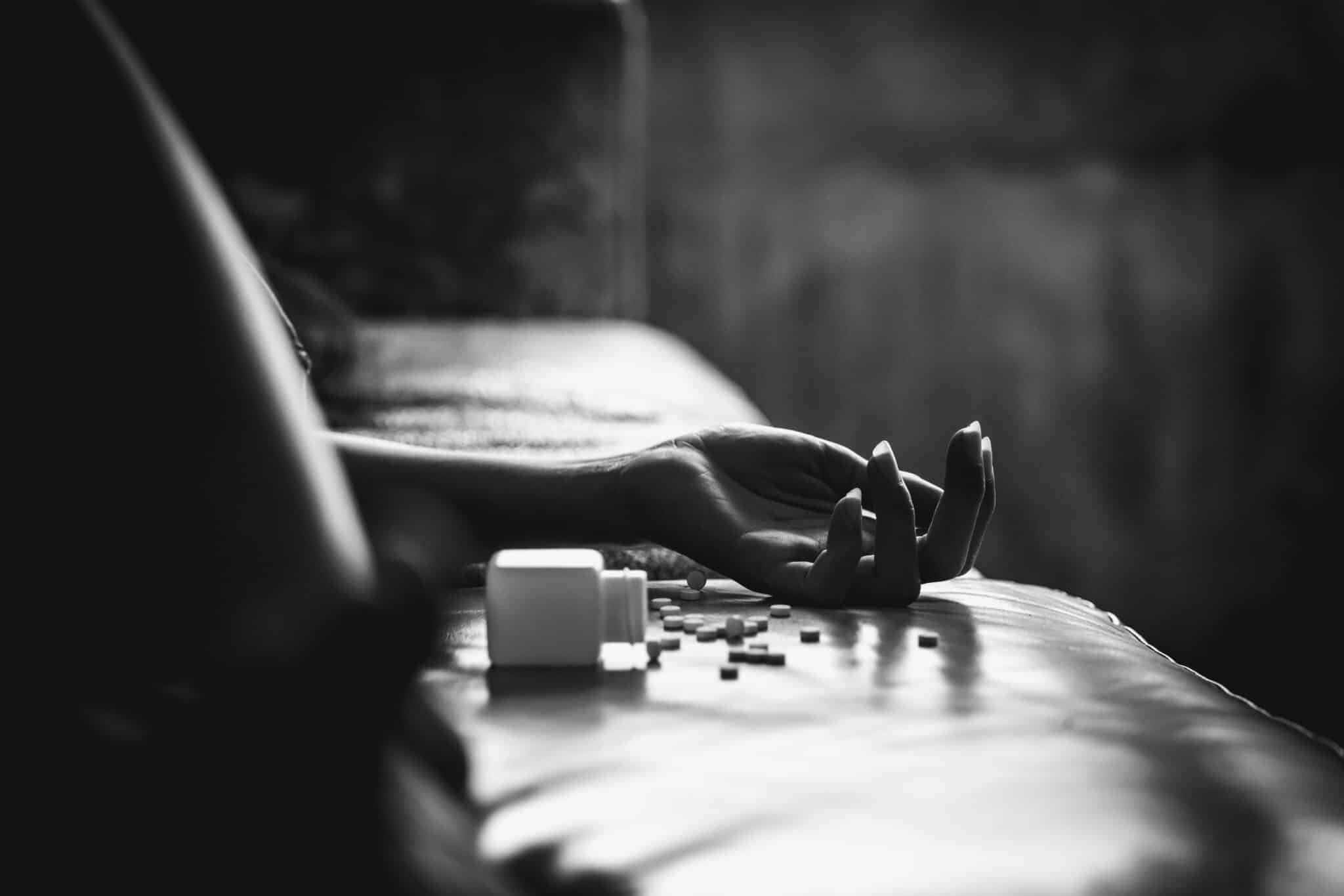 Topic - ACLS Case: Adult Opioid Overdose for Lay Rescuers | ACLS Course ...