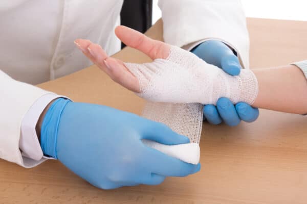 Topic - Bleeding | CPR, AED & First Aid Course | ACLS Certification ...