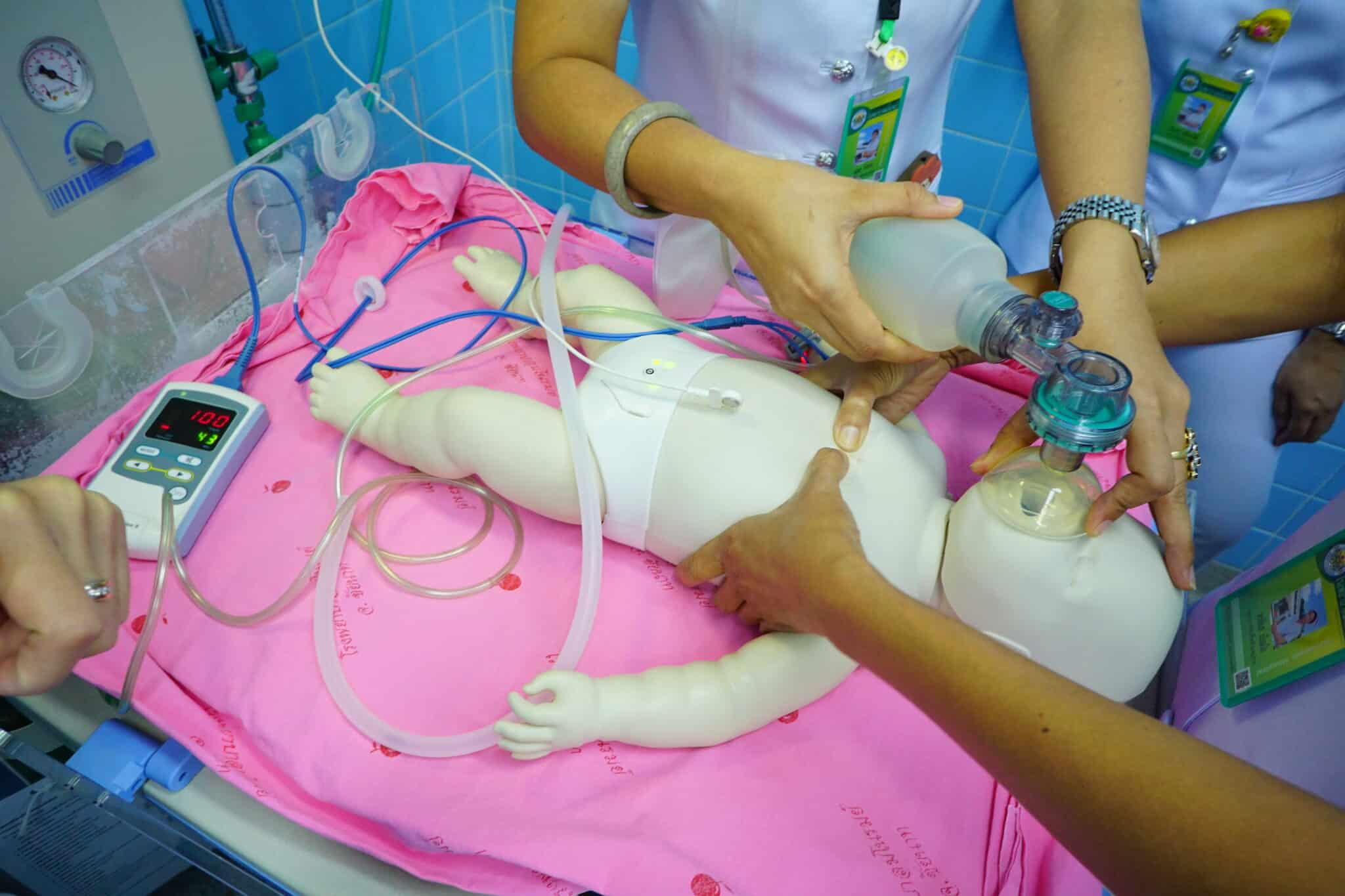 Topic - Performing Chest Compressions | NRP Course | ACLS Certification ...